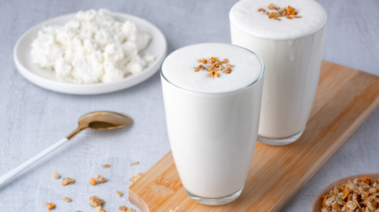 7 Best Milk For Gut Health According To Expert In 2025